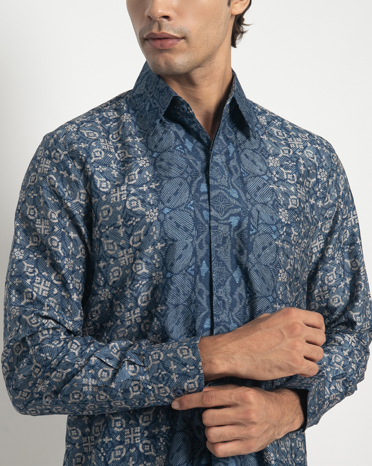 SADANA ABIRU | Parang Kencana